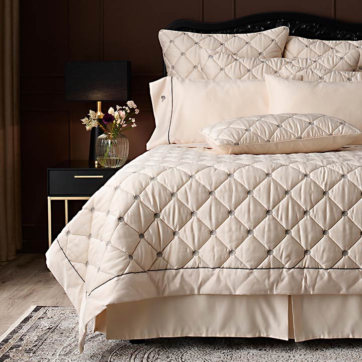 Coco Cream Deluxe Bed Quilt Set Emperor